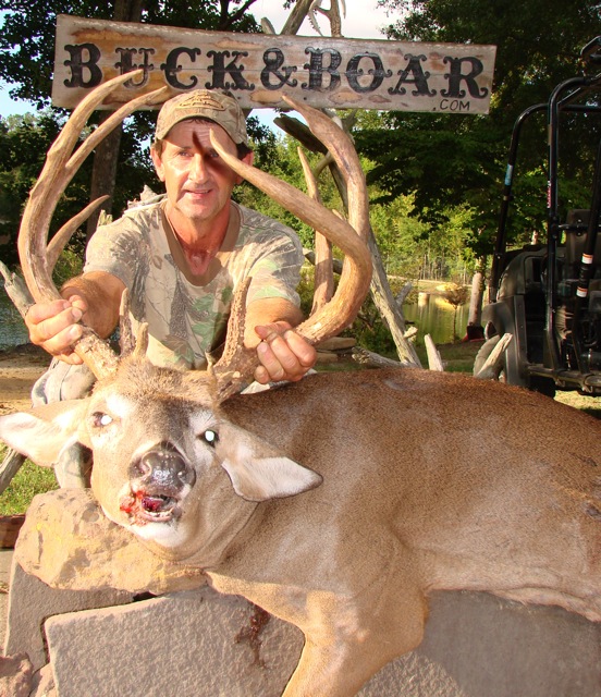 Buck and Boar hunting lodge and guide service home pg.
