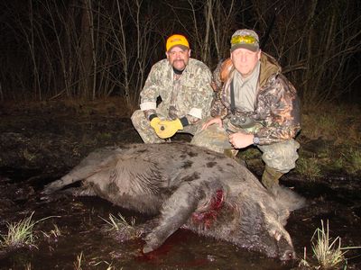 Buck and Boar hunting lodge and guide service home pg.